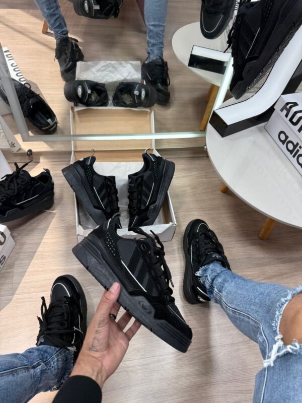 Adidas 2000 Premium Preto e Branco