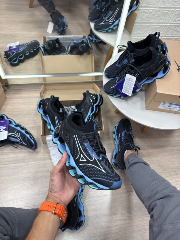 Mizuno Wave Prophecy 14 Preto e Azul | Compre Agora!